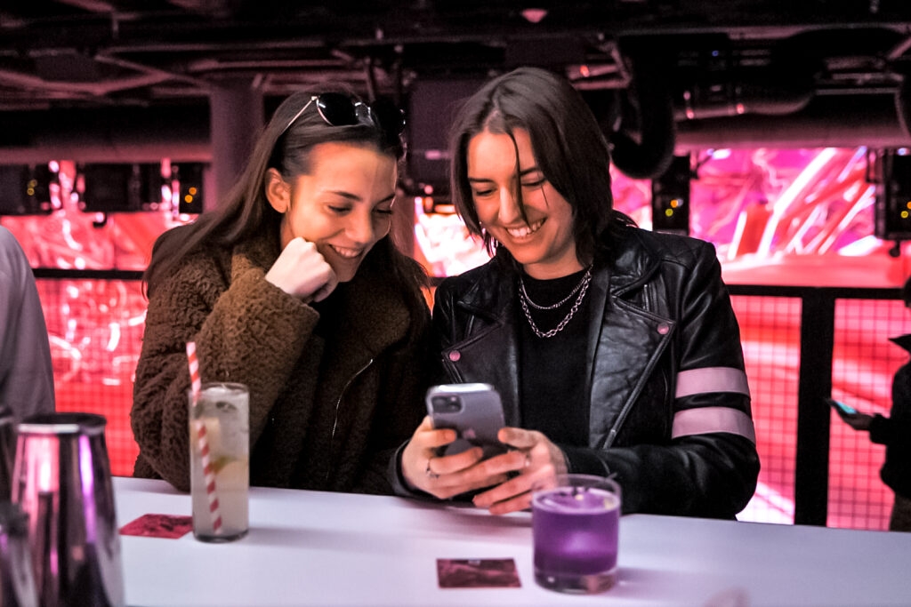 ARTECHOUSE XR BAR | ARTECHOUSE